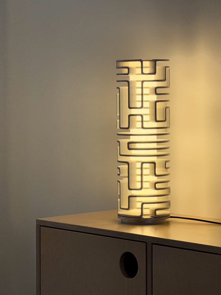 Maze Lamp – Medium by Stijn van Aardenne | ADORNO DESIGN