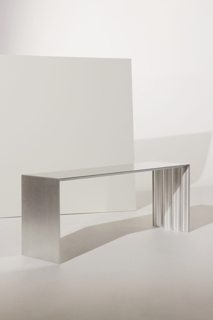 Sinus 18 – Steel Bench by Brave New Lines | ADORNO DESIGN